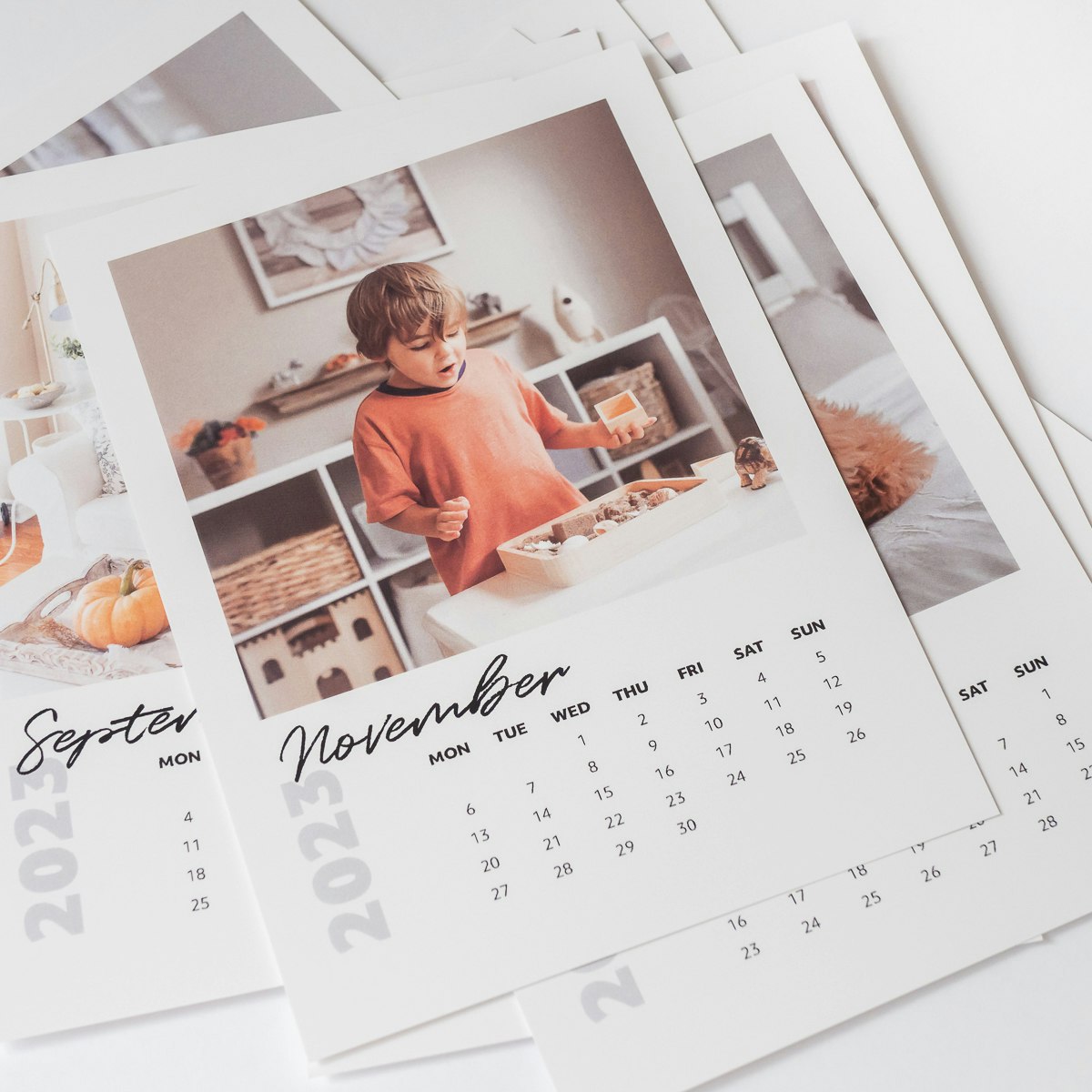 Desk calendar prints | HappyMoose - Best quality photo printing ...